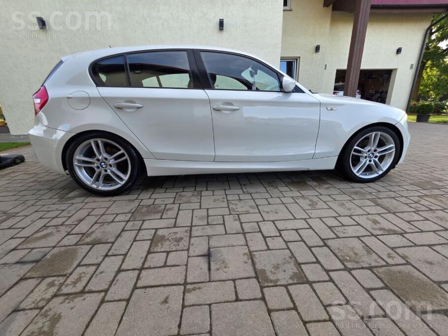 Balts BMW 120 2008 Tukums, ar dzinēja tilpumu 2.00 L un nobraukumu 229 tūkst. km par 3900 €, foto 5 vietnē AUTOMOTO.COM.LV