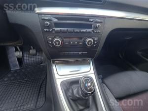 Balts BMW 120 2008 Tukums, ar dzinēja tilpumu 2.00 L un nobraukumu 229 tūkst. km par 3900 €, foto 13 vietnē AUTOMOTO.COM.LV