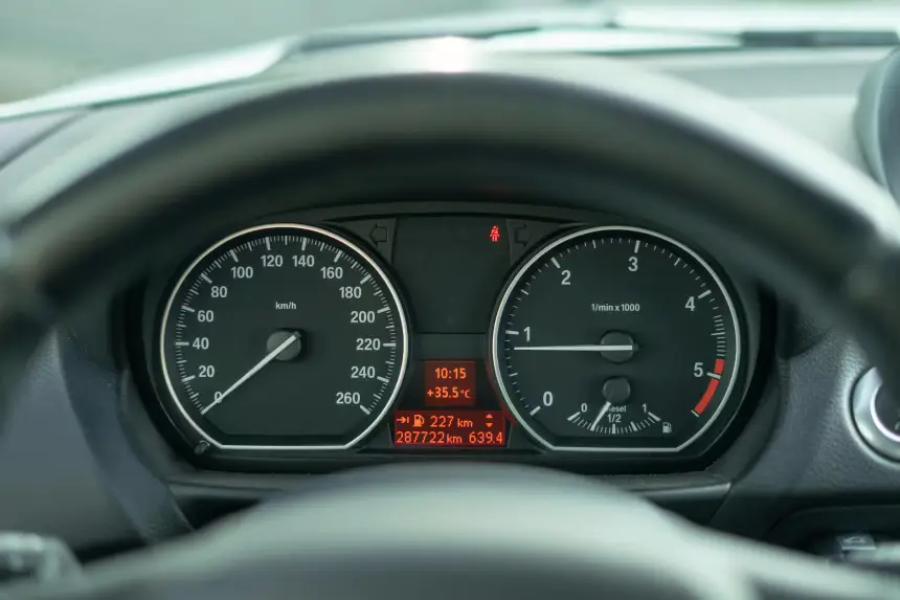 Белый БМВ 120 2008 в Лиепая, объемом двигателя 2.00 л и пробегом 288 тыс. км за 3800 €, фото 14 на AUTOMOTO.COM.LV