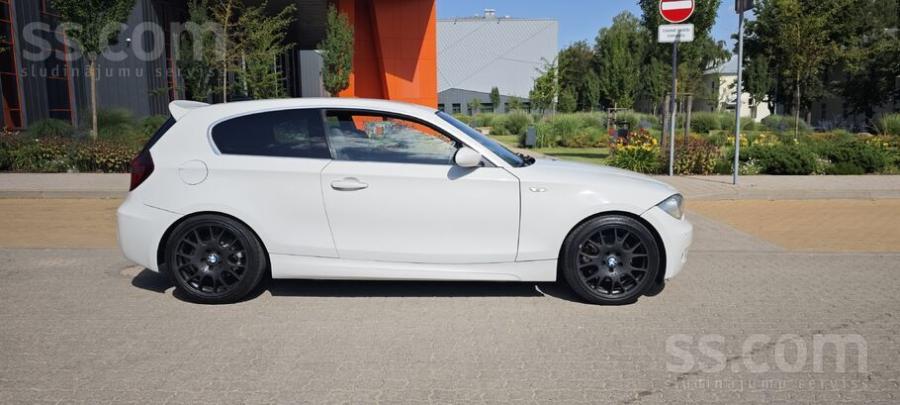 Balts BMW 120 2008 Rīga, ar dzinēja tilpumu 2.00 L un nobraukumu 304 tūkst. km par 5699 €, foto 3 vietnē AUTOMOTO.COM.LV