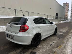 White BMW 120 2009 in Vilnius, with an engine capacity of 2.00 L and mileage of 277 thousand km for 3250 €, photo 4 on AUTOMOTO.COM.LV