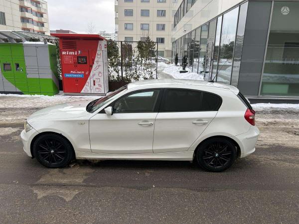 Balts BMW 120 2009 Viļņa, ar dzinēja tilpumu 2.00 L un nobraukumu 277 tūkst. km par 3250 €, foto 7 vietnē AUTOMOTO.COM.LV