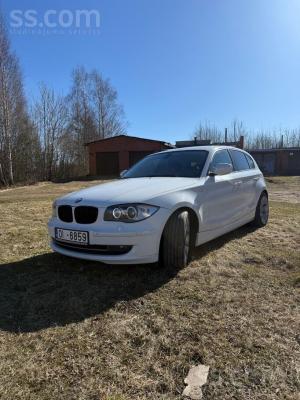 Белый БМВ 120 2009 в Лиепая, объемом двигателя 2.00 л и пробегом 240 тыс. км за 4950 €, фото 3 на AUTOMOTO.COM.LV