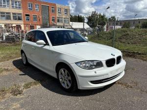 White BMW 120 2009 in Radviliskis, with an engine capacity of 2.00 L and mileage of 339 thousand km for 3350 €, photo  on AUTOMOTO.COM.LV