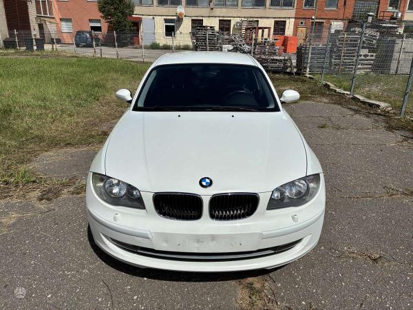 Balts BMW 120 2009 Radviliškis, ar dzinēja tilpumu 2.00 L un nobraukumu 339 tūkst. km par 3350 €, foto 2 vietnē AUTOMOTO.COM.LV