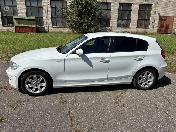 Balts BMW 120 2009 Radviliškis, ar dzinēja tilpumu 2.00 L un nobraukumu 339 tūkst. km par 3350 €, foto 5 vietnē AUTOMOTO.COM.LV