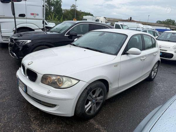 Balts BMW 120 2009 Šauļi, ar dzinēja tilpumu 2.00 L un nobraukumu 270 tūkst. km par 3850 €, foto 1 vietnē AUTOMOTO.COM.LV