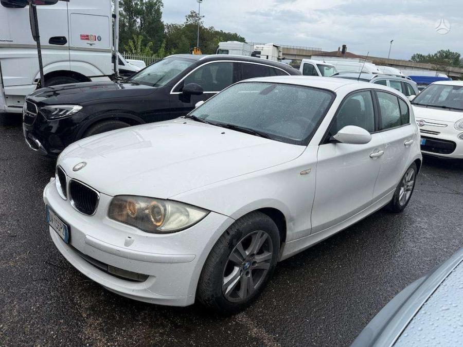 Balts BMW 120 2009 Šauļi, ar dzinēja tilpumu 2.00 L un nobraukumu 270 tūkst. km par 3850 €, foto 1 vietnē AUTOMOTO.COM.LV