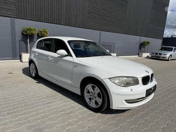Balts BMW 120 2009 Šauļi, ar dzinēja tilpumu 2.00 L un nobraukumu 270 tūkst. km par 3850 €, foto 3 vietnē AUTOMOTO.COM.LV