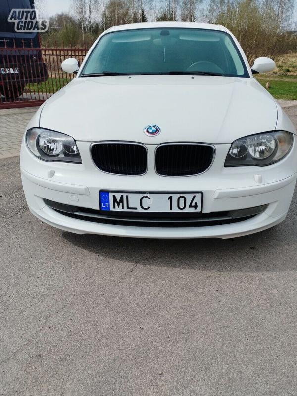 White BMW 120 2009 in Panevezys, with an engine capacity of 2.00 L and mileage of 328 thousand km for 3500 €, photo 3 on AUTOMOTO.COM.LV