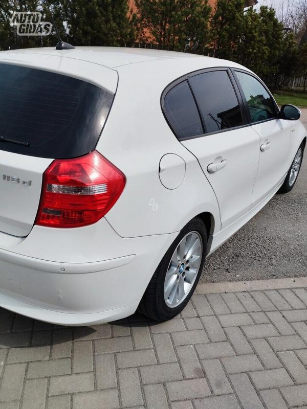 White BMW 120 2009 in Panevezys, with an engine capacity of 2.00 L and mileage of 328 thousand km for 3500 €, photo 7 on AUTOMOTO.COM.LV