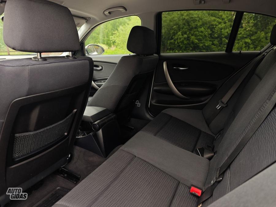 Balts BMW 120 2009 Panevēža, ar dzinēja tilpumu 2.00 L un nobraukumu 328 tūkst. km par 3500 €, foto 14 vietnē AUTOMOTO.COM.LV