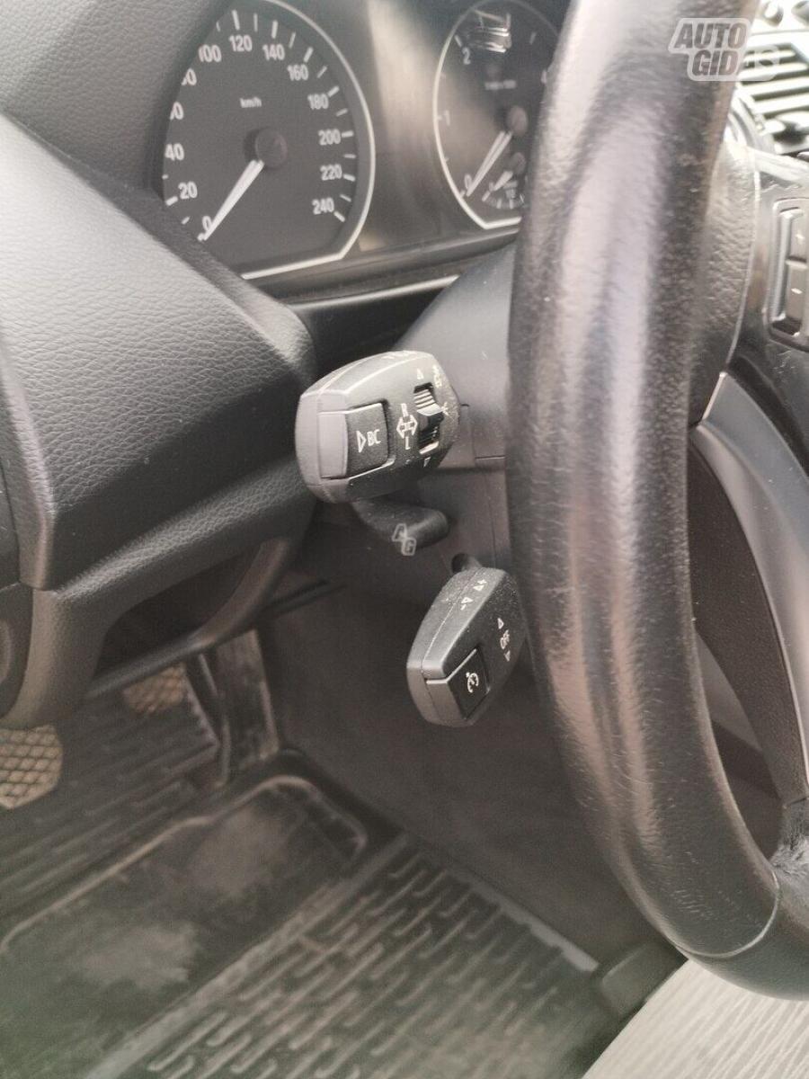 Balts BMW 120 2009 Panevēža, ar dzinēja tilpumu 2.00 L un nobraukumu 328 tūkst. km par 3500 €, foto 19 vietnē AUTOMOTO.COM.LV