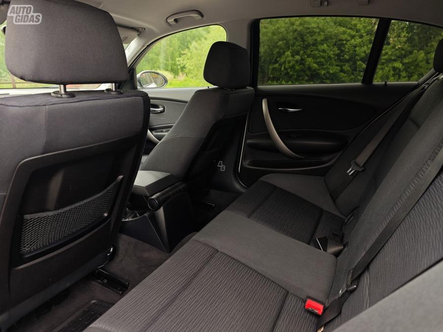 Balts BMW 120 2009 Panevēža, ar dzinēja tilpumu 2.00 L un nobraukumu 328 tūkst. km par 3500 €, foto 14 vietnē AUTOMOTO.COM.LV
