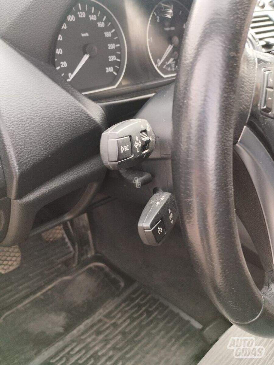 Balts BMW 120 2009 Panevēža, ar dzinēja tilpumu 2.00 L un nobraukumu 328 tūkst. km par 3500 €, foto 19 vietnē AUTOMOTO.COM.LV