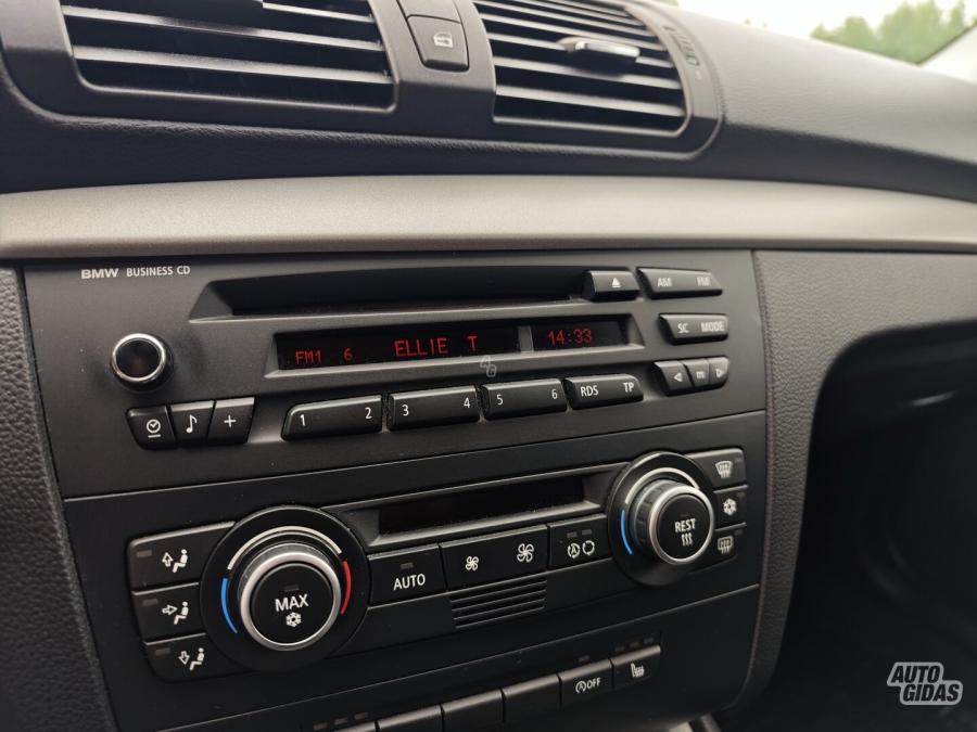 Balts BMW 120 2009 Panevēža, ar dzinēja tilpumu 2.00 L un nobraukumu 328 tūkst. km par 3500 €, foto 20 vietnē AUTOMOTO.COM.LV