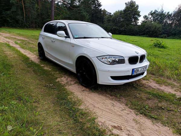 Balts BMW 120 2009 Kauņa, ar dzinēja tilpumu 2.00 L un nobraukumu 273 tūkst. km par 4550 €, foto 3 vietnē AUTOMOTO.COM.LV