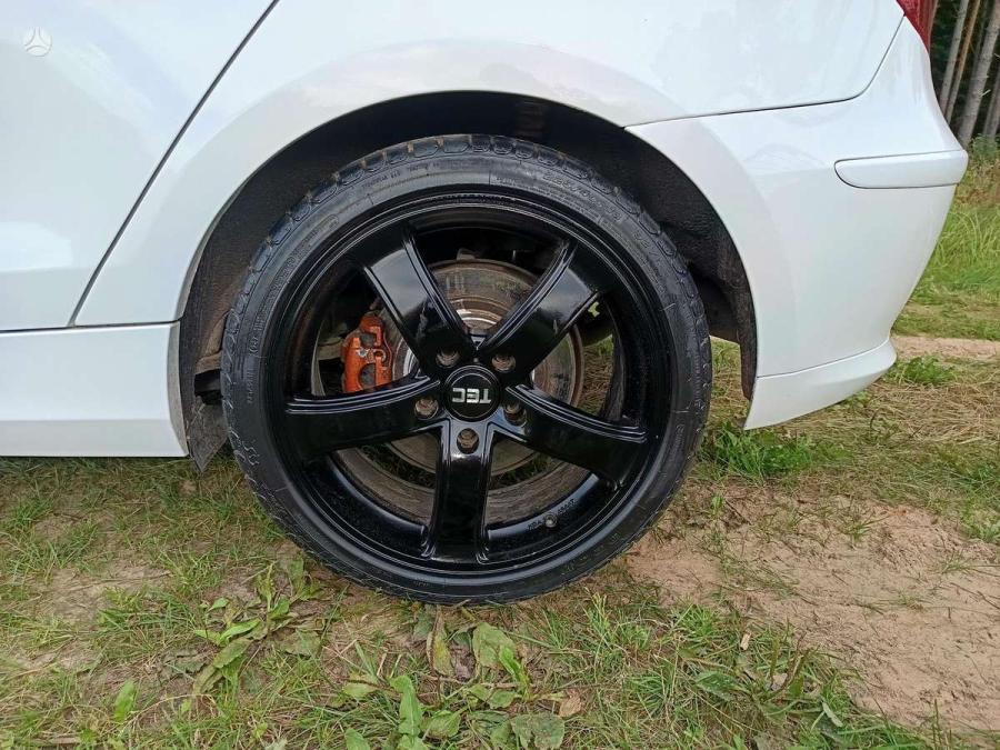 Balts BMW 120 2009 Kauņa, ar dzinēja tilpumu 2.00 L un nobraukumu 273 tūkst. km par 4550 €, foto 13 vietnē AUTOMOTO.COM.LV
