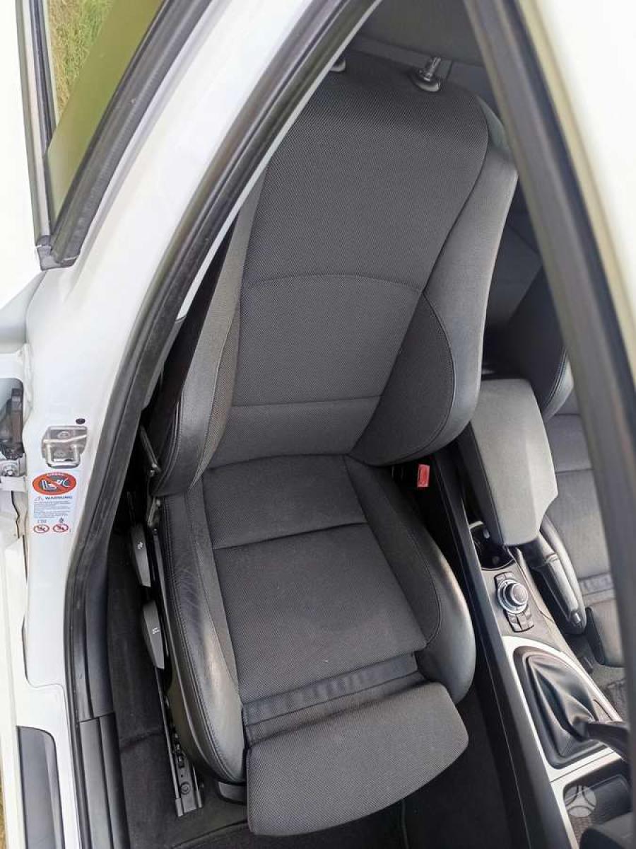 Balts BMW 120 2009 Kauņa, ar dzinēja tilpumu 2.00 L un nobraukumu 273 tūkst. km par 4550 €, foto 22 vietnē AUTOMOTO.COM.LV