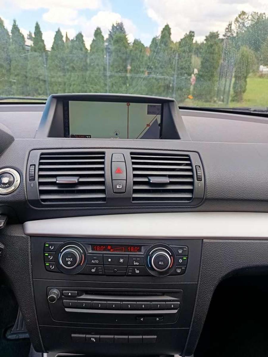 Balts BMW 120 2009 Kauņa, ar dzinēja tilpumu 2.00 L un nobraukumu 273 tūkst. km par 4550 €, foto 26 vietnē AUTOMOTO.COM.LV