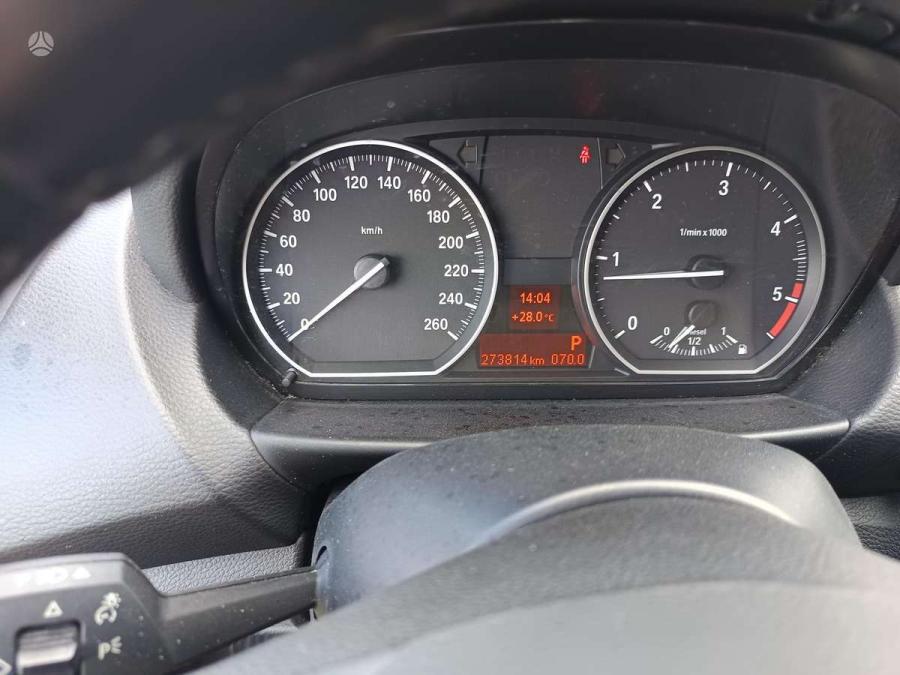 Balts BMW 120 2009 Kauņa, ar dzinēja tilpumu 2.00 L un nobraukumu 273 tūkst. km par 4550 €, foto 27 vietnē AUTOMOTO.COM.LV