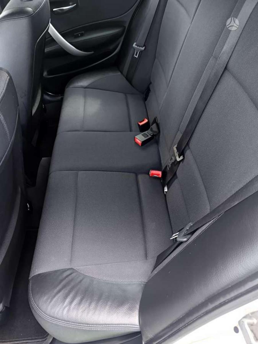 Balts BMW 120 2009 Kauņa, ar dzinēja tilpumu 2.00 L un nobraukumu 273 tūkst. km par 4550 €, foto 32 vietnē AUTOMOTO.COM.LV