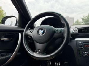 Balts BMW 120 2010 Viļņa, ar dzinēja tilpumu 2.00 L un nobraukumu 275 tūkst. km par 3450 €, foto 17 vietnē AUTOMOTO.COM.LV