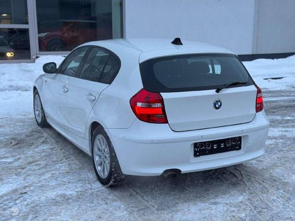 Balts BMW 120 2011 Marijampole, ar dzinēja tilpumu 2.00 L un nobraukumu 263 tūkst. km par 3600 €, foto 3 vietnē AUTOMOTO.COM.LV