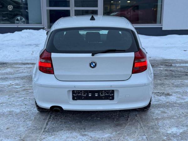 Balts BMW 120 2011 Marijampole, ar dzinēja tilpumu 2.00 L un nobraukumu 263 tūkst. km par 3600 €, foto 4 vietnē AUTOMOTO.COM.LV