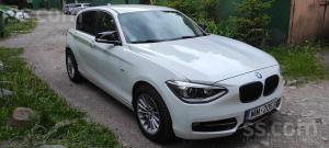 White BMW 120 2011 in Riga, with an engine capacity of 2.00 L and mileage of 322 thousand km for 5750 €, photo 4 on AUTOMOTO.COM.LV