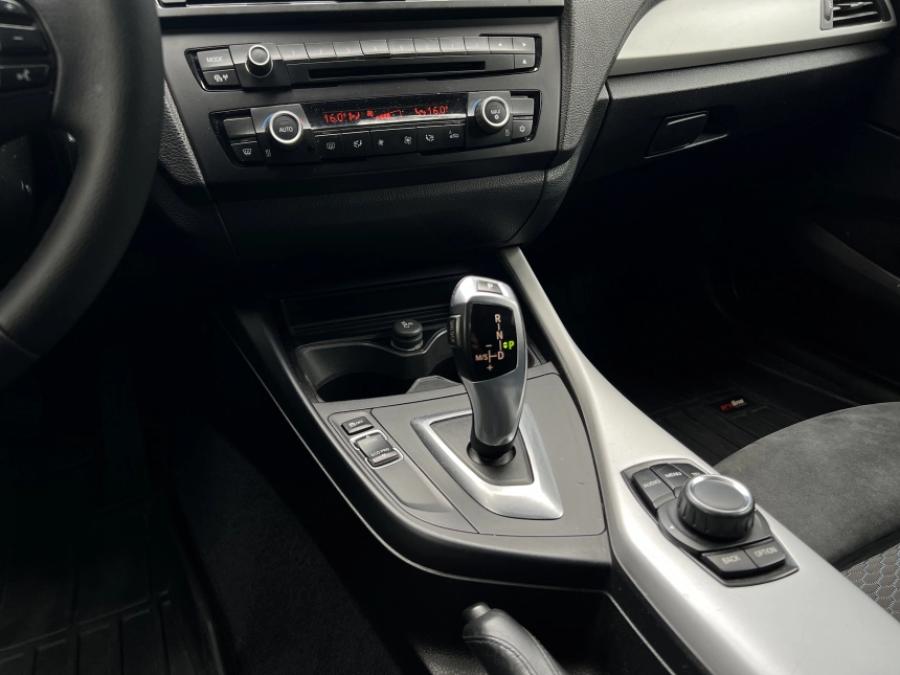 Balts BMW 120 2011 Rīga, ar dzinēja tilpumu 2.00 L un nobraukumu 248 tūkst. km par 9700 €, foto 15 vietnē AUTOMOTO.COM.LV