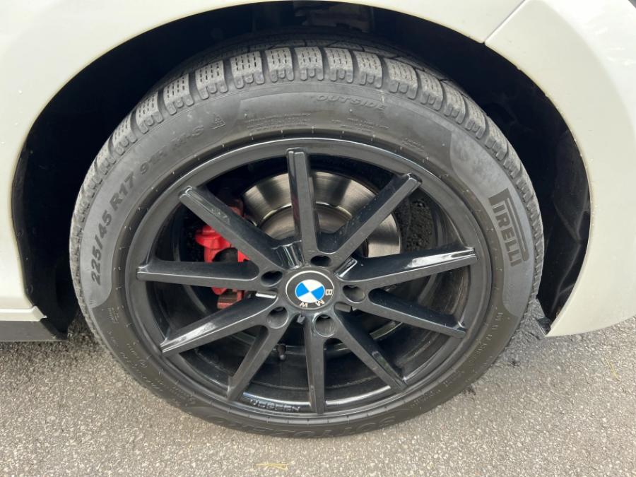 Balts BMW 120 2011 Rīga, ar dzinēja tilpumu 2.00 L un nobraukumu 248 tūkst. km par 9700 €, foto 18 vietnē AUTOMOTO.COM.LV