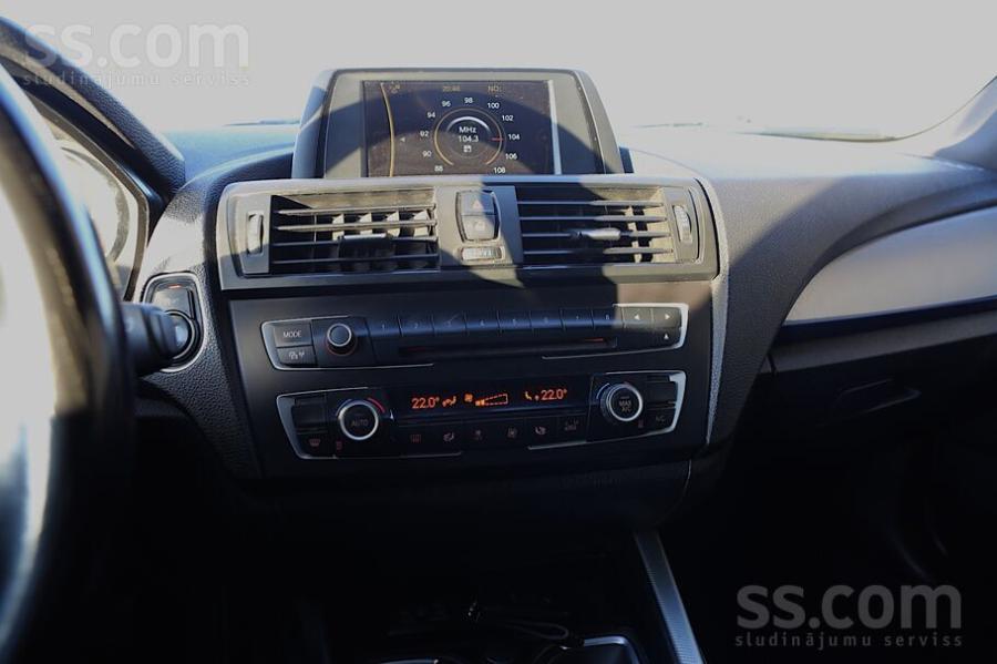White BMW 120 2012 in Tukums, with an engine capacity of 2.00 L and mileage of 385 thousand km for 6890 €, photo 16 on AUTOMOTO.COM.LV