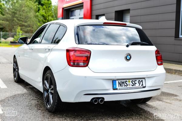 White BMW 120 2012 in Kretinga, with an engine capacity of 2.00 L and mileage of 278 thousand km for 8950 €, photo 5 on AUTOMOTO.COM.LV