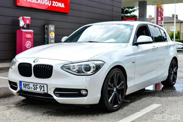 White BMW 120 2012 in Kretinga, with an engine capacity of 2.00 L and mileage of 278 thousand km for 8950 €, photo 1 on AUTOMOTO.COM.LV