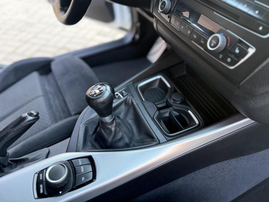 Balts BMW 120 2012 Kaišiadorys, ar dzinēja tilpumu 2.00 L un nobraukumu 298 tūkst. km par 6750 €, foto 12 vietnē AUTOMOTO.COM.LV