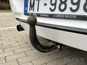 White BMW 120 2013 in Jelgava, with an engine capacity of 2.00 L and mileage of 214 thousand km for 9200 €, photo 25 on AUTOMOTO.COM.LV