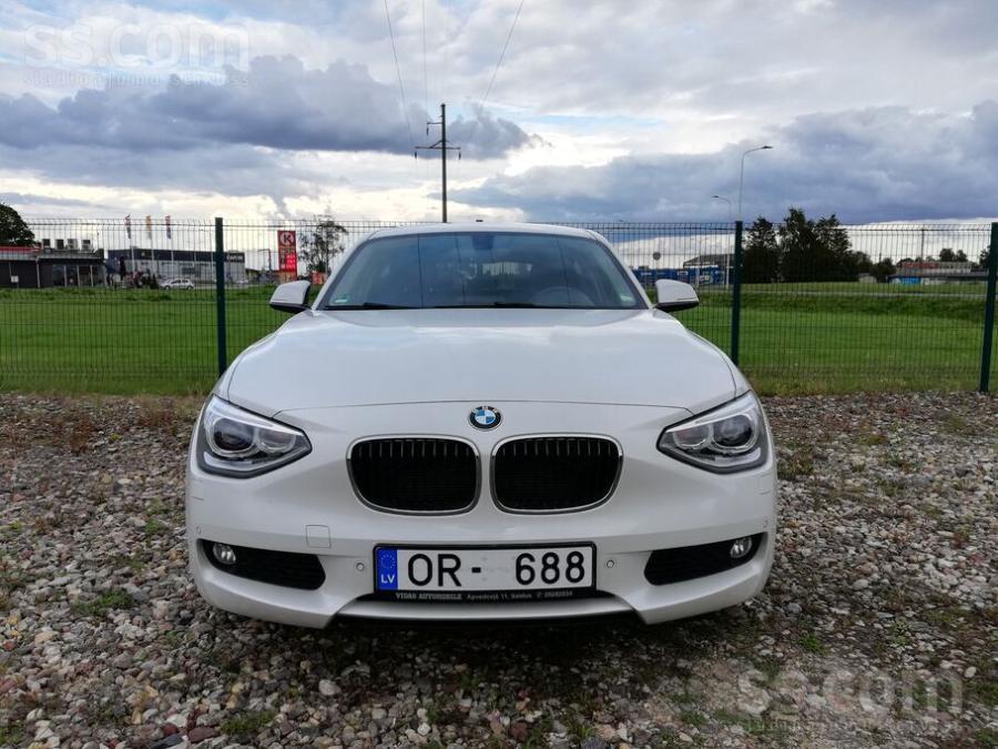 White BMW 120 2013 in Saldus, with an engine capacity of 2.00 L and mileage of 238 thousand km for 8700 €, photo 6 on AUTOMOTO.COM.LV