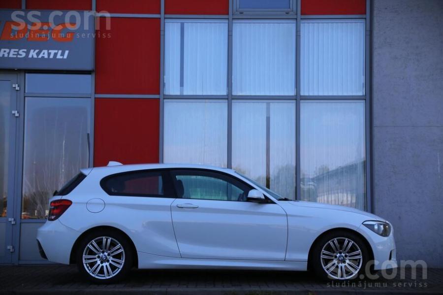White BMW 120 2013 in Riga, with an engine capacity of 2.00 L and mileage of 190 thousand km for 6795 €, photo 4 on AUTOMOTO.COM.LV