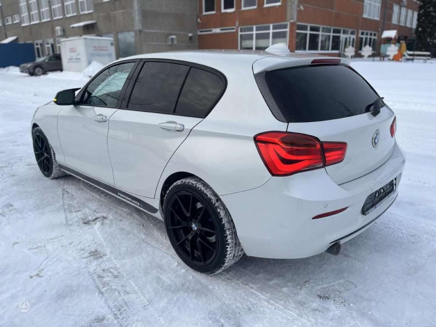 White BMW 120 2015 in Kaunas, with an engine capacity of 2.00 L and mileage of 264 thousand km for 8600 €, photo 4 on AUTOMOTO.COM.LV