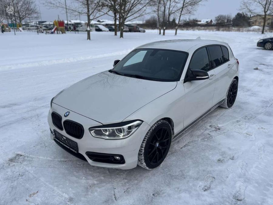 White BMW 120 2015 in Kaunas, with an engine capacity of 2.00 L and mileage of 264 thousand km for 8600 €, photo 5 on AUTOMOTO.COM.LV