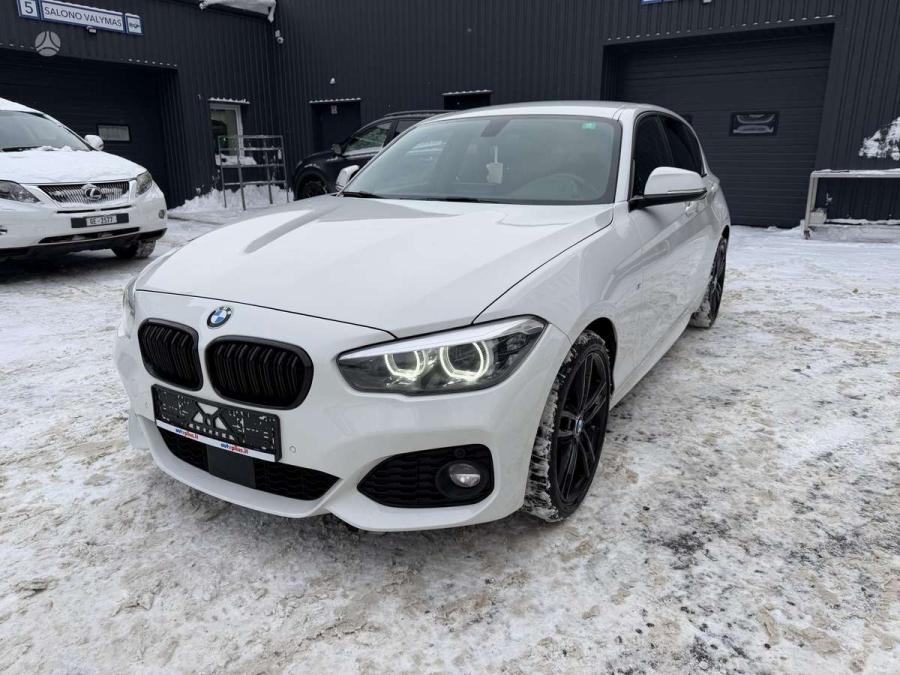 White BMW 120 2018 in Vilnius, with an engine capacity of 2.00 L and mileage of 176 thousand km for 13290 €, photo 1 on AUTOMOTO.COM.LV
