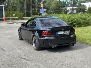 Melns BMW 123 2008 Tallina, ar dzinēja tilpumu 3.50 L un nobraukumu 258 tūkst. km par 14999 €, foto 22 vietnē AUTOMOTO.COM.LV