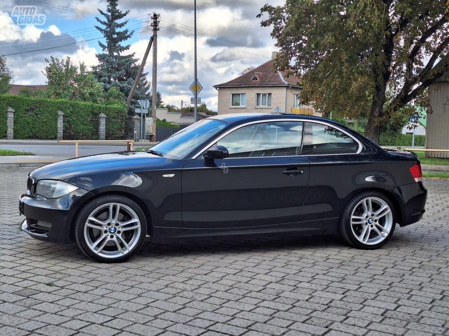 Black BMW 123 2009 in Vilnius, with an engine capacity of 2.00 L and mileage of 267 thousand km for 4800 €, photo 10 on AUTOMOTO.COM.LV