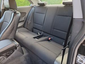 Black BMW 123 2009 in Vilnius, with an engine capacity of 2.00 L and mileage of 267 thousand km for 4800 €, photo 20 on AUTOMOTO.COM.LV