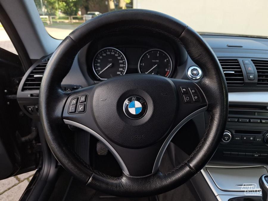 Black BMW 123 2009 in Vilnius, with an engine capacity of 2.00 L and mileage of 267 thousand km for 4800 €, photo 23 on AUTOMOTO.COM.LV