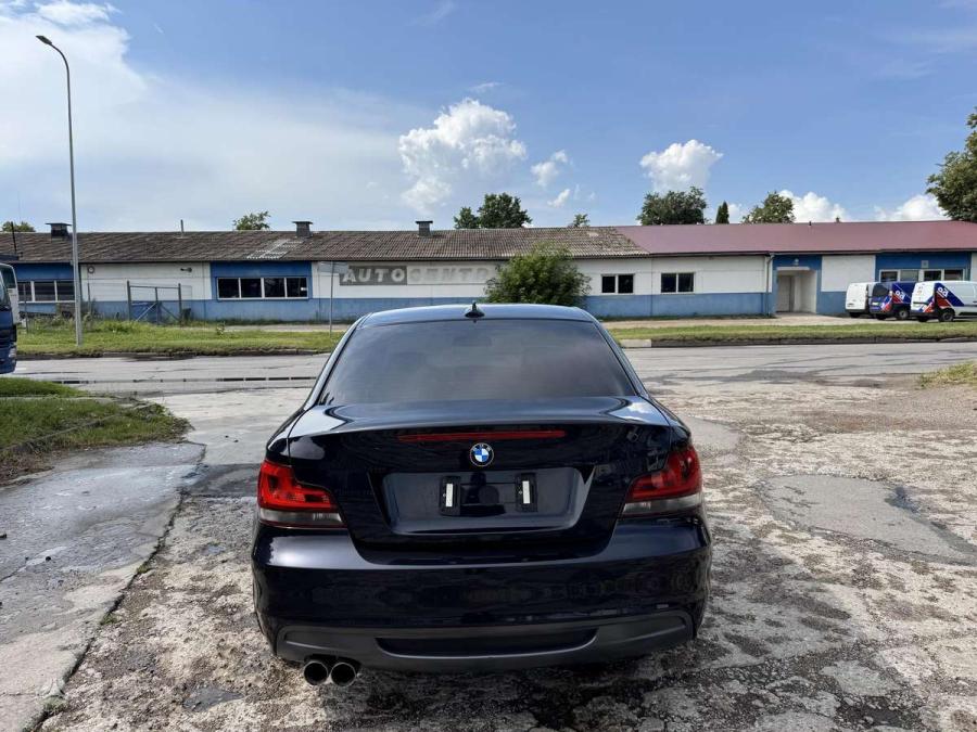Black BMW 123 2012 in Marijampole, with an engine capacity of 0.00 L and mileage of 268 thousand km for 7000 €, photo 5 on AUTOMOTO.COM.LV