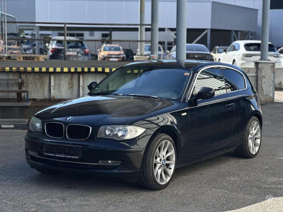Melns BMW 123 2010 Viļņa, ar dzinēja tilpumu 2.00 L un nobraukumu 296 tūkst. km par 2650 €, foto 1 vietnē AUTOMOTO.COM.LV