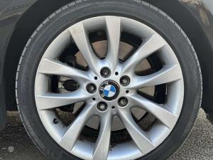 Melns BMW 123 2010 Viļņa, ar dzinēja tilpumu 2.00 L un nobraukumu 296 tūkst. km par 2650 €, foto 11 vietnē AUTOMOTO.COM.LV