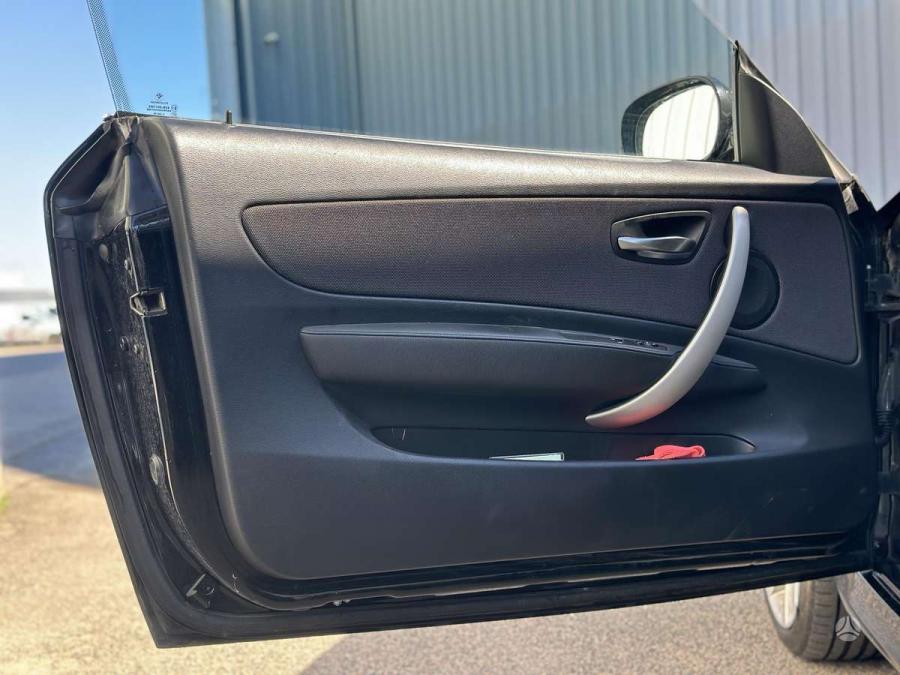 Melns BMW 123 2010 Viļņa, ar dzinēja tilpumu 2.00 L un nobraukumu 296 tūkst. km par 2650 €, foto 13 vietnē AUTOMOTO.COM.LV
